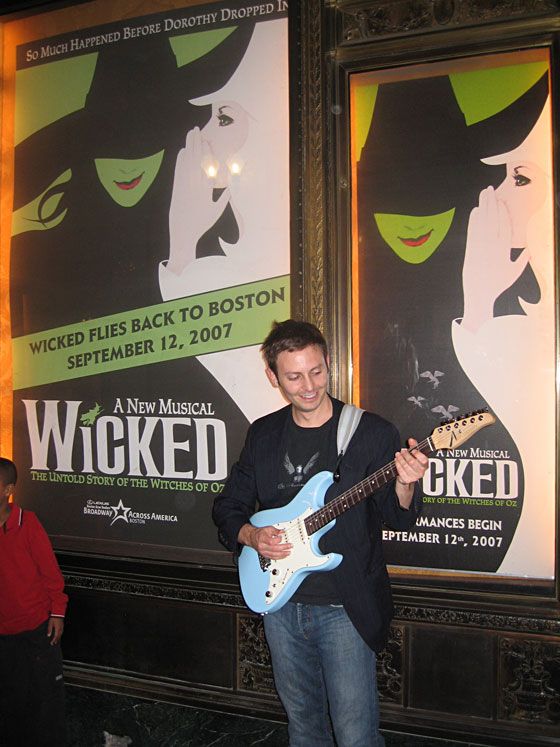 In praise of Anderson Guitars | STRUMpit